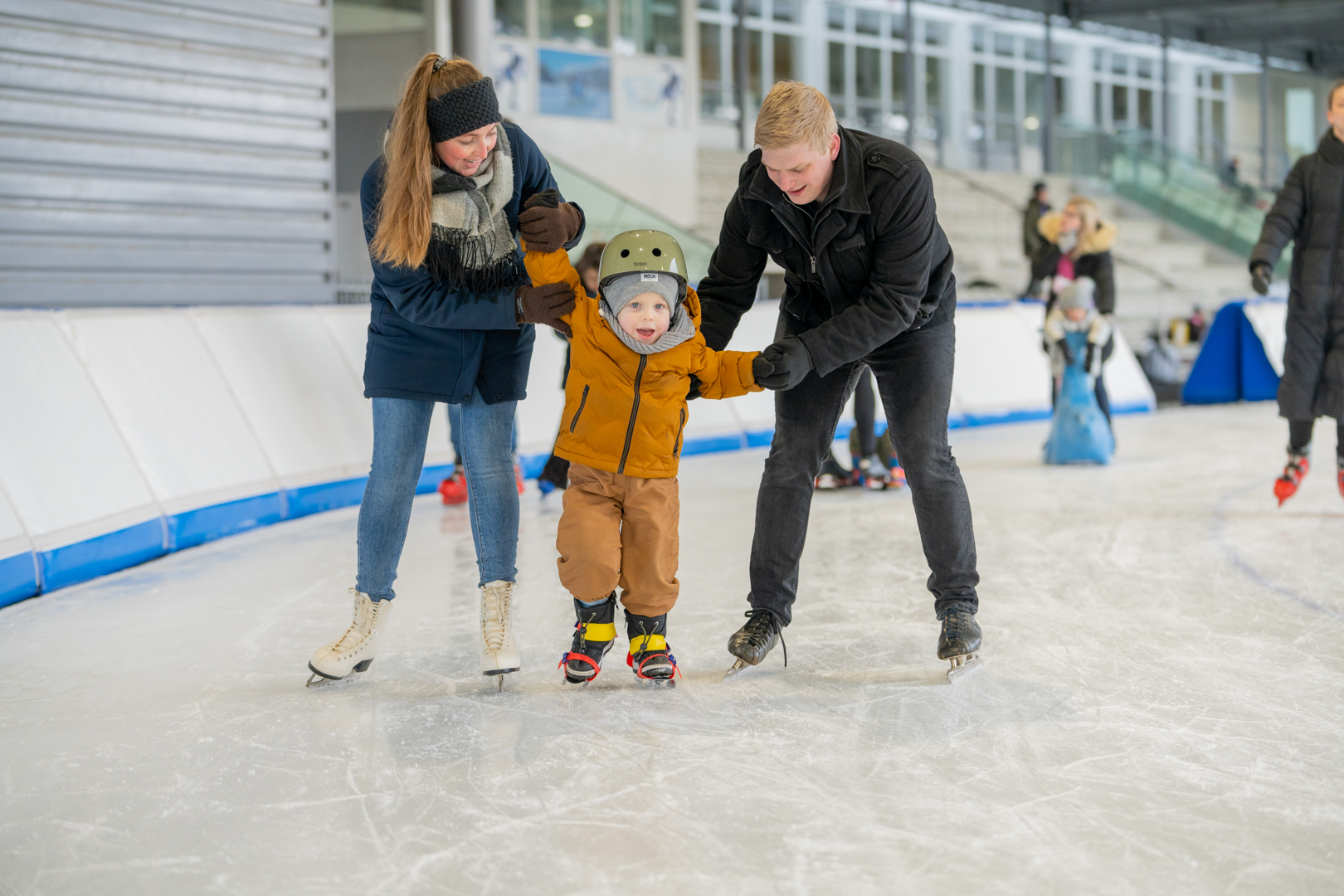 Wintersport in eigen land op ijsbaan De Meent - De Meent